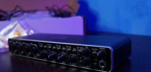 Внешняя аудиокарта Behringer UMC404HD