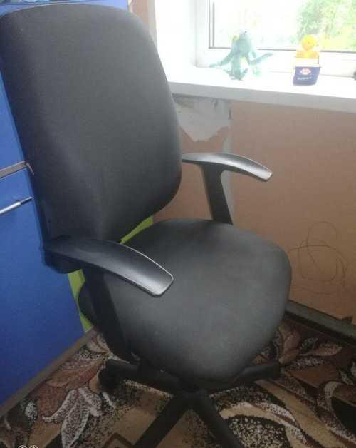 Компьютерное кресло
