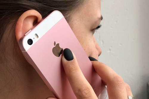 Apple iPhone SE 32 гб «розовое золото» в идеале