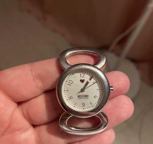 Наручные женские часы Moschino