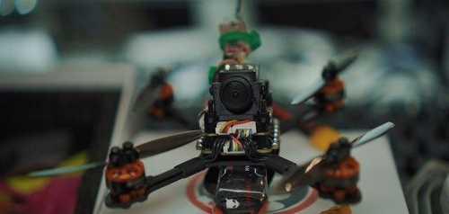 FPV квадрокоптер Eachine Tyro69