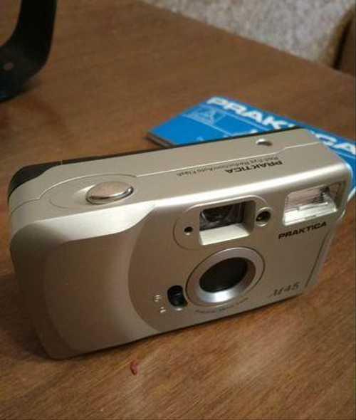 Пленочный фотоаппарат praktica M45