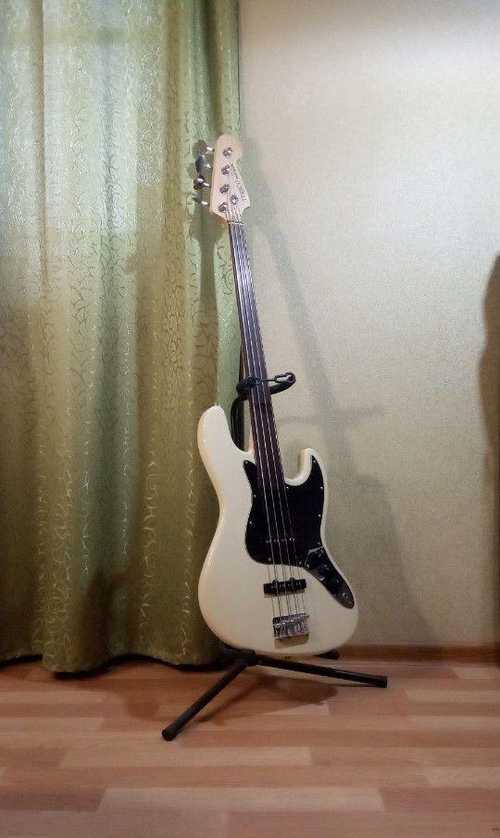 Бас гитара Teisco Jazz Bass