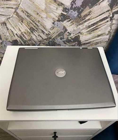 Ноутбук dell d505