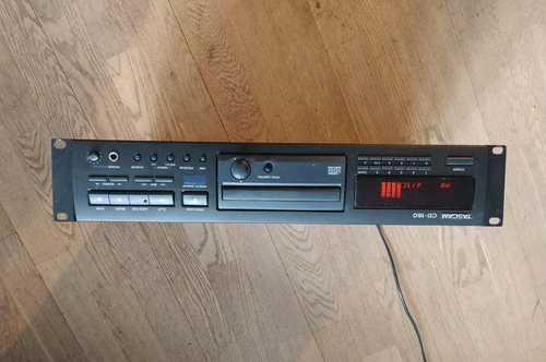 Tascam CD-160 плеер концертный