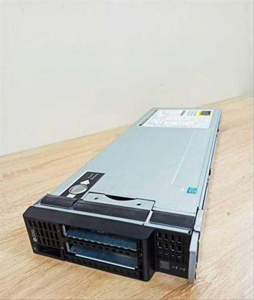 HP ProLiant 460 Gen 8 Blade лезвие (сzj45104KY)