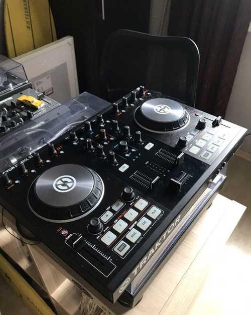 Dj контролер Native Instruments Traktor Kontrol S2