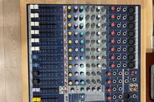 Микшерный пульт Soundcraft EFX8