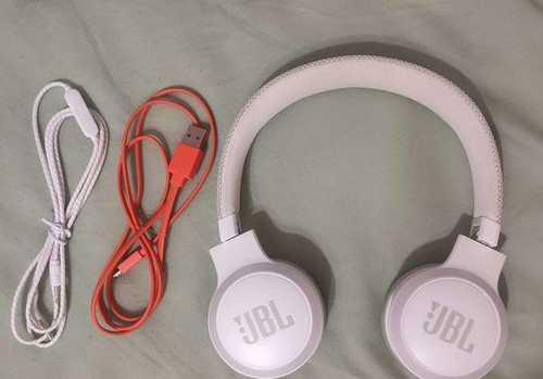 Наушники Jbl live 400bt+ футляр для них