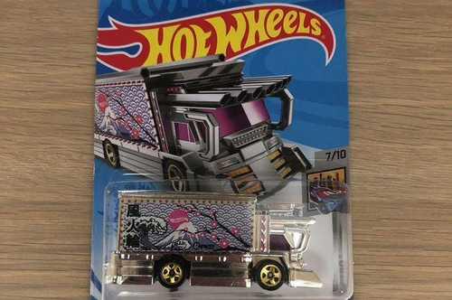 Машинка Hot wheels Raijin Express