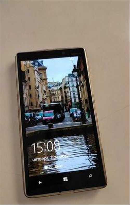 Телефон Nokia Lumia 930