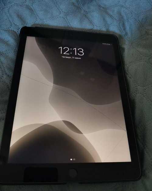 iPad 5th 2017 32gb Wi-Fi