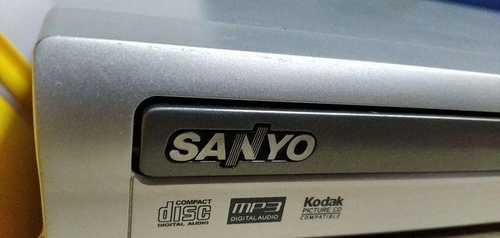 DVD плеер караоке Sanyo SL33KR
