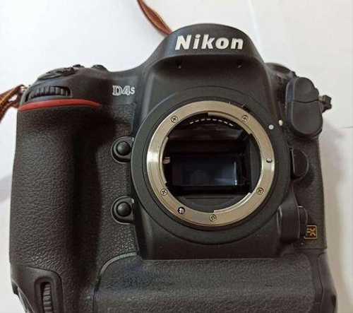 Профессиональный зеркальный фотоаппарат Nikon D4s