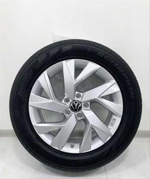 Новые Volkswagen Tiguan, Pirelli 235/55 R18 (2021)