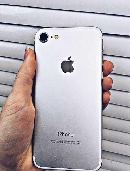 Айфон 7 авито. Iphone 7 Silver. Айфон 7 серый. Айфон 7 белый. Айфон 7 256гб серый.