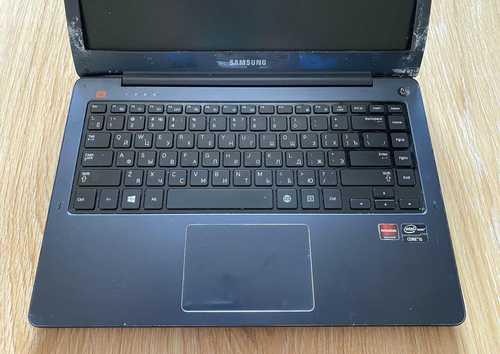 Ноутбук Samsung NP530U4E