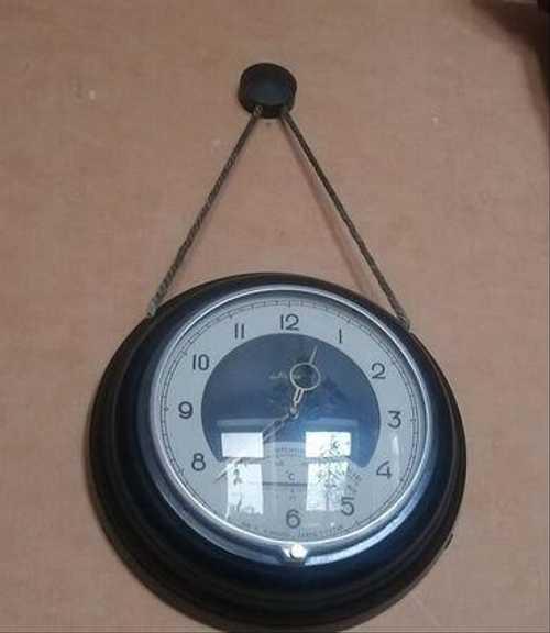 Часы настенные с барометром и термометром из СССР