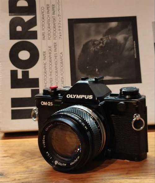 Olympus OM-2SP; OM-1 black