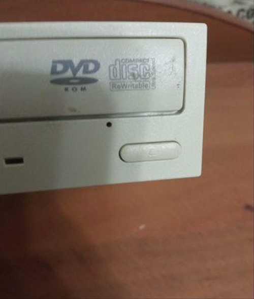CD ROM дисковод