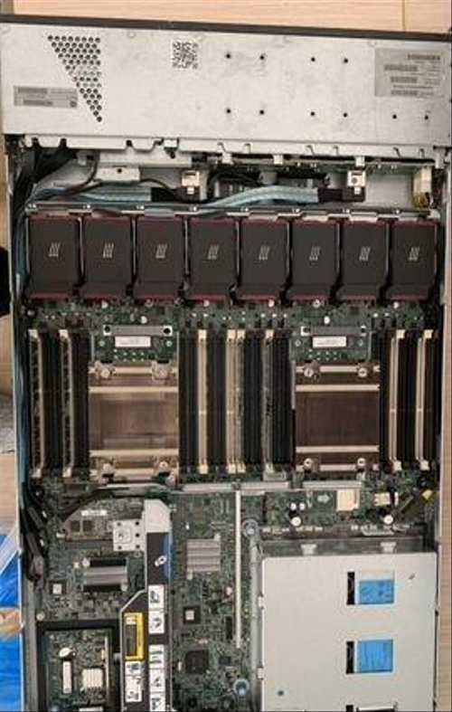 Сервер 1U. HP DL360p Gen8 8x8SFF