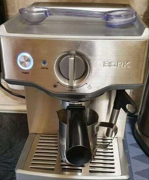 Кофеварка Bork C 700