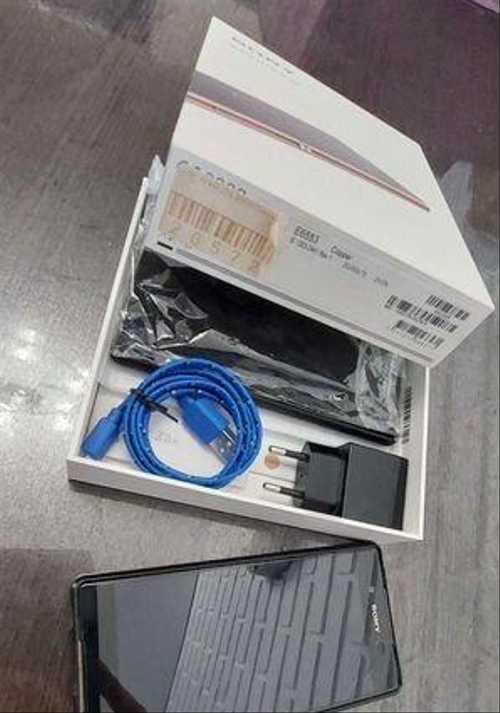 Телефон Sony Xperia z3+ (E6553)