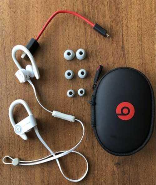 Зарядка для беспроводных наушников купить. Наушники Beats powerbeats2 Wireless. Зарядка для наушников битс эпл. Зарядка для наушники Beats solo Pro. Зарядка для Beats x.