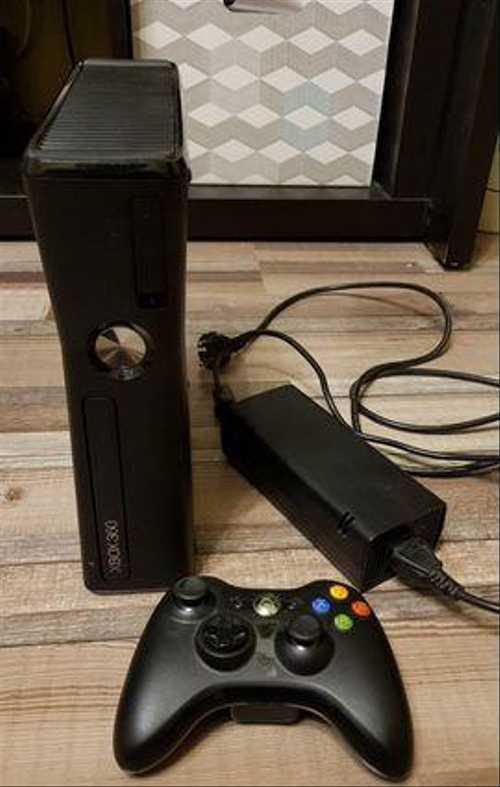 Xbox 360 Slim 4gb