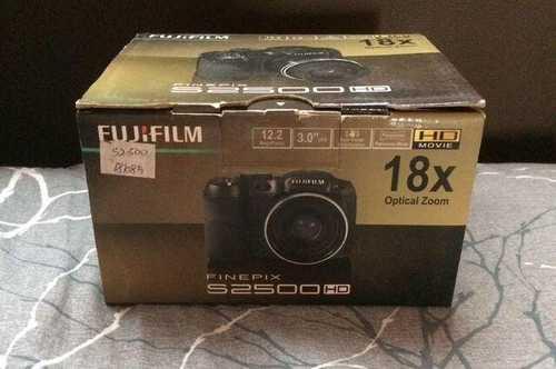 FujiFilm Finepix S2500 HD