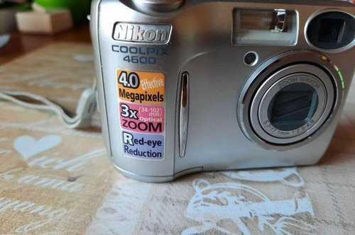 Nikon coolpix 4600