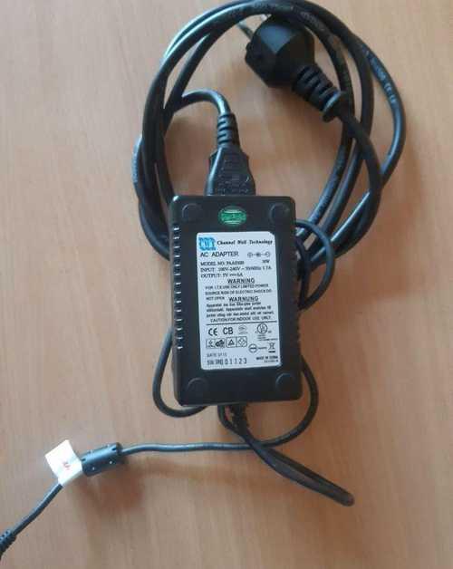 Блок питания AC adapter CWT PAA030B 5V 6A 30W OEM