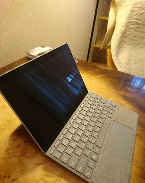 MicrosoftSurface Go 128GB 8GB