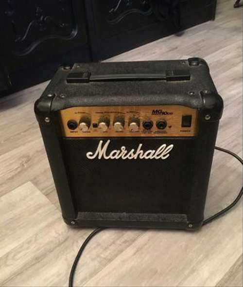 Комбик Marshall MG10