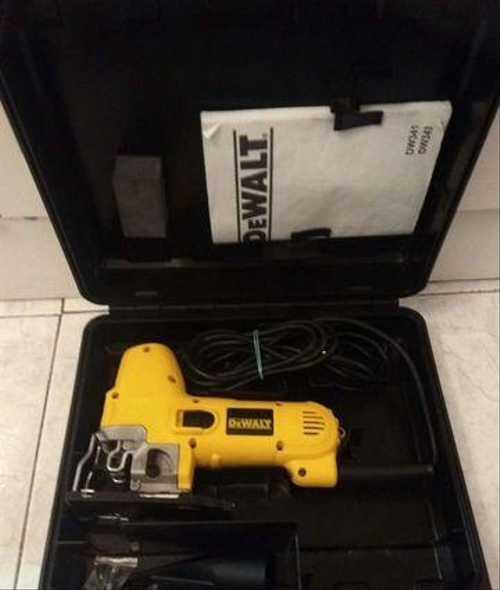 Электролобзик DeWalt DW343-qs
