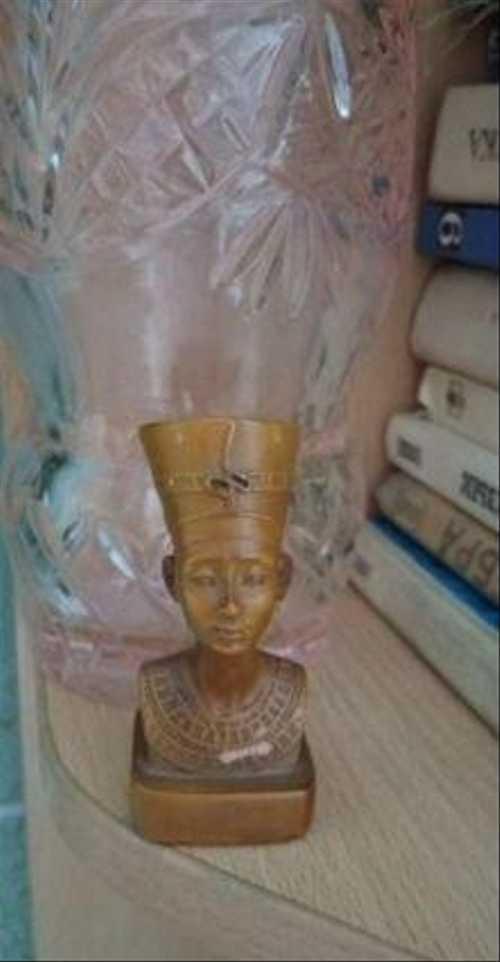 Бюст Египетской царицы Нефертити