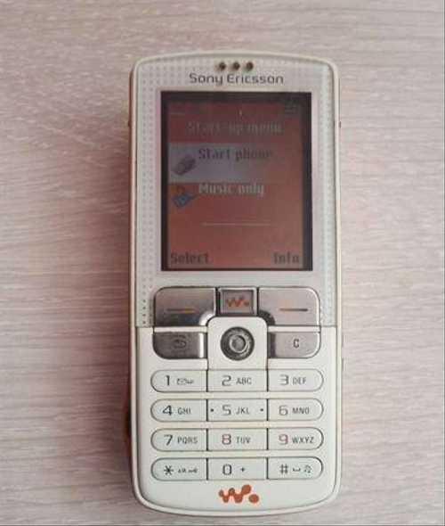 Мобильный телефон Sony ericsson W 800 I