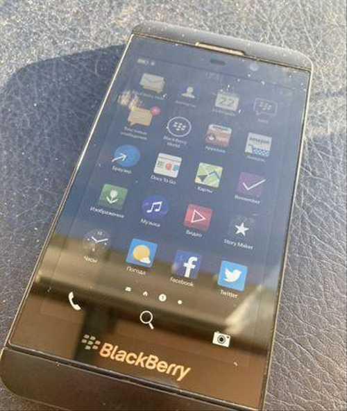 Телефон BlackBerry Z10