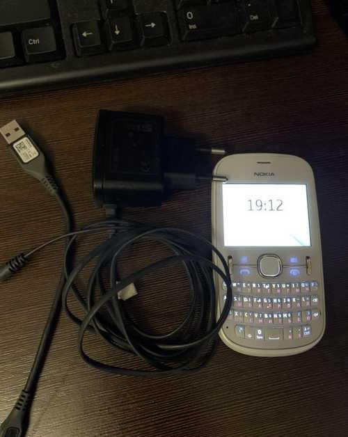 Nokia asha 200