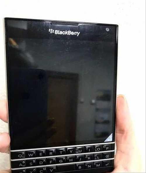 Смартфон BlackBerry Passport 32 Гб