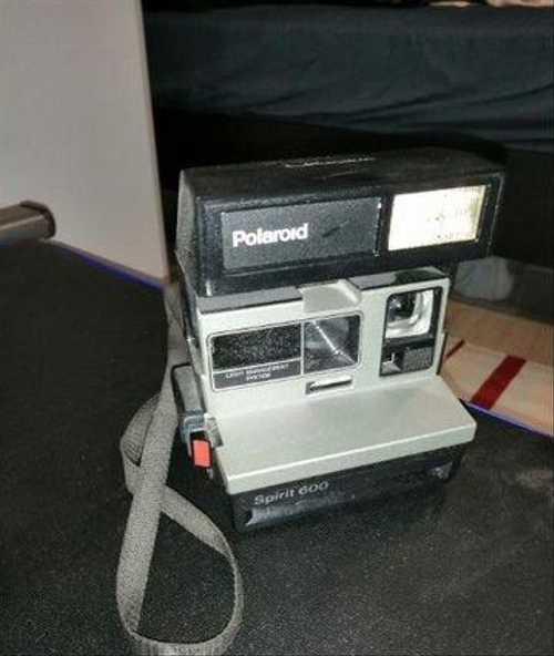Продаю фотоаппарат Polaroid Spirit 600