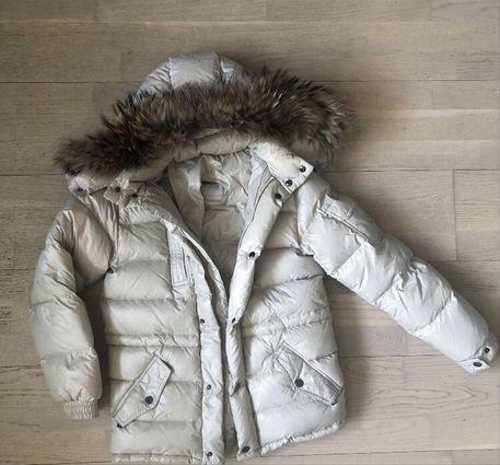 Пуховик Moncler