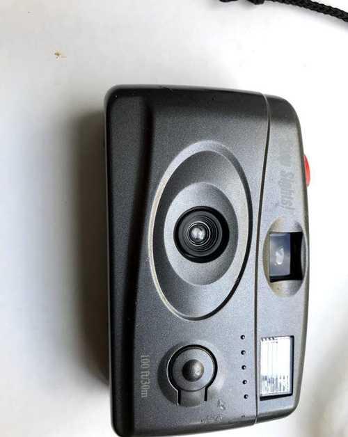 Пленочный фотоаппарат с аквабоксом