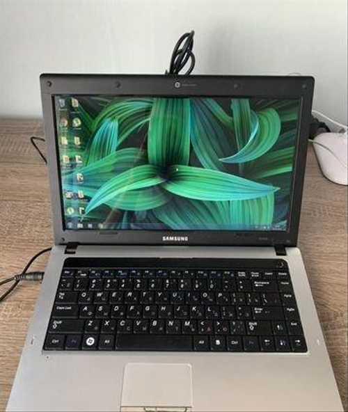 Ноутбук Samsung rv408