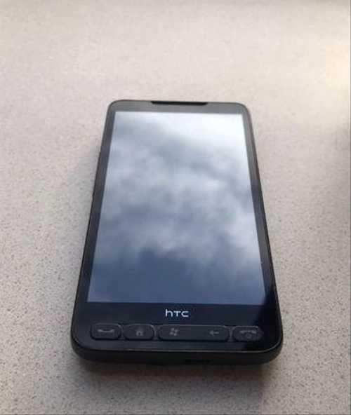 Телефон HTC HD2