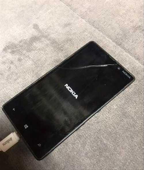 Телефон Nokia lumia 820 черная