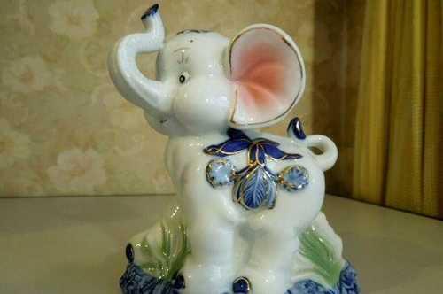 Фарфоровая статуэтка Слона-Копилка, гжель,позолота