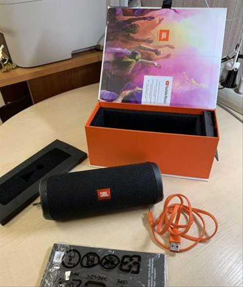 Блютус Колонка Jbl flip 4 оригинал черная комплект
