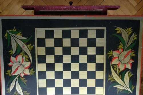 Шахматный столик с хохломской росписью