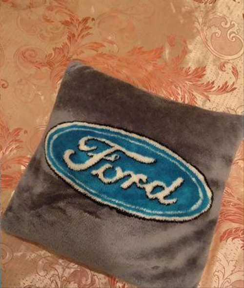 Декоративная подушка Ford